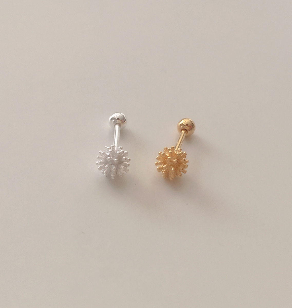 [moat] Snow Ball Piercing (silver925) – Ohue